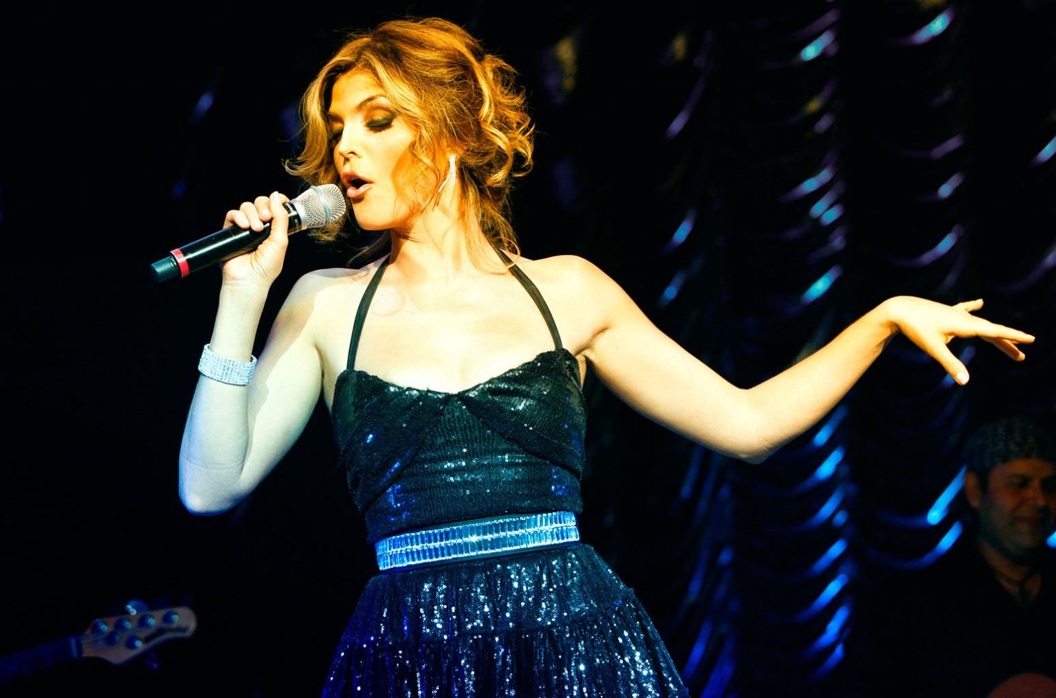 Cómo Contratar a Ana Barbara en【2025】