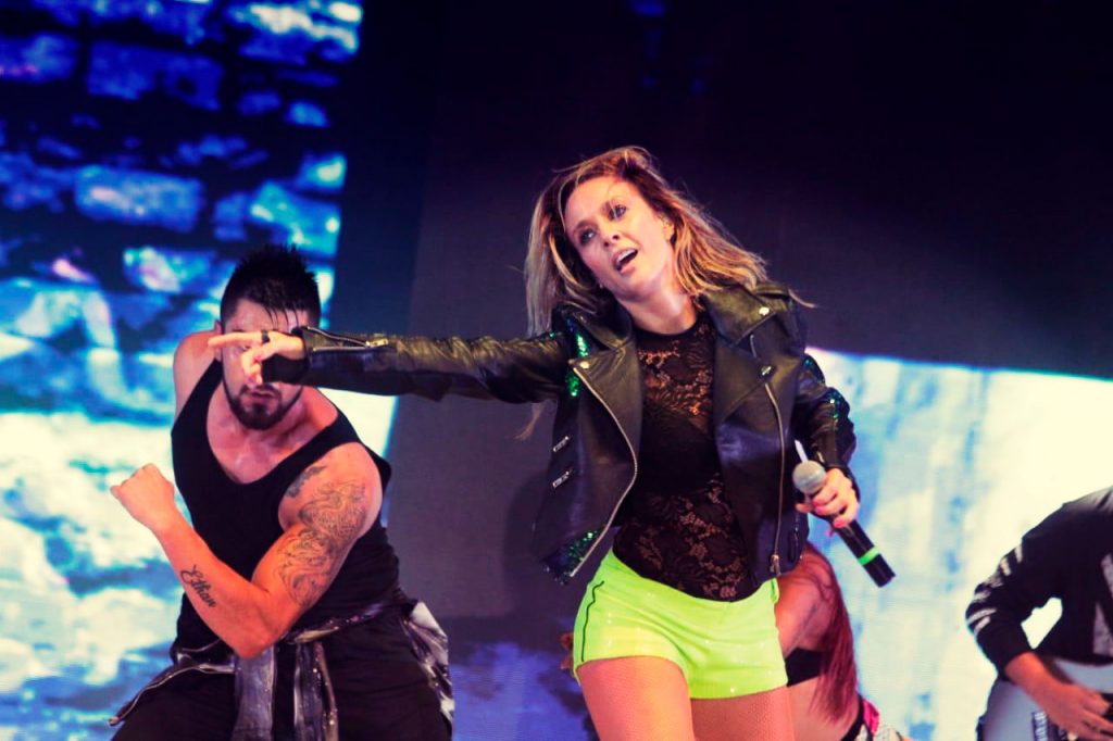 Cómo Contratar a Fey para eventos en【2020】